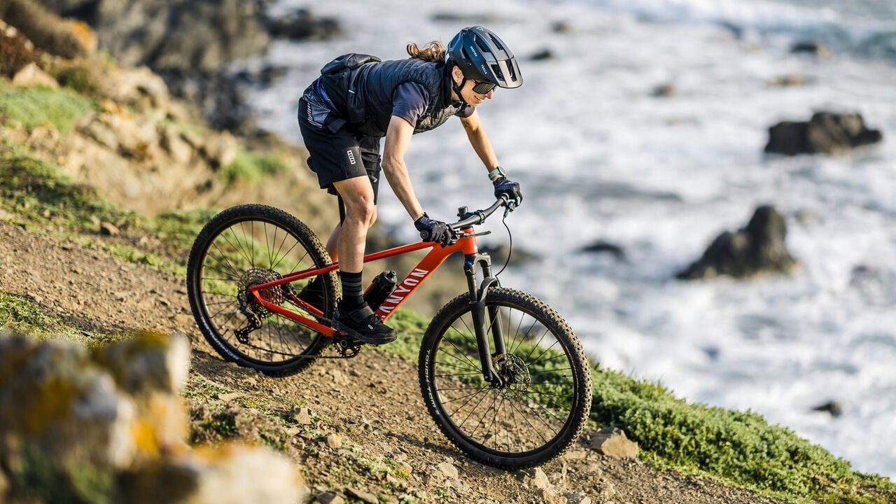 Orange mountain bikes | CANYON CN