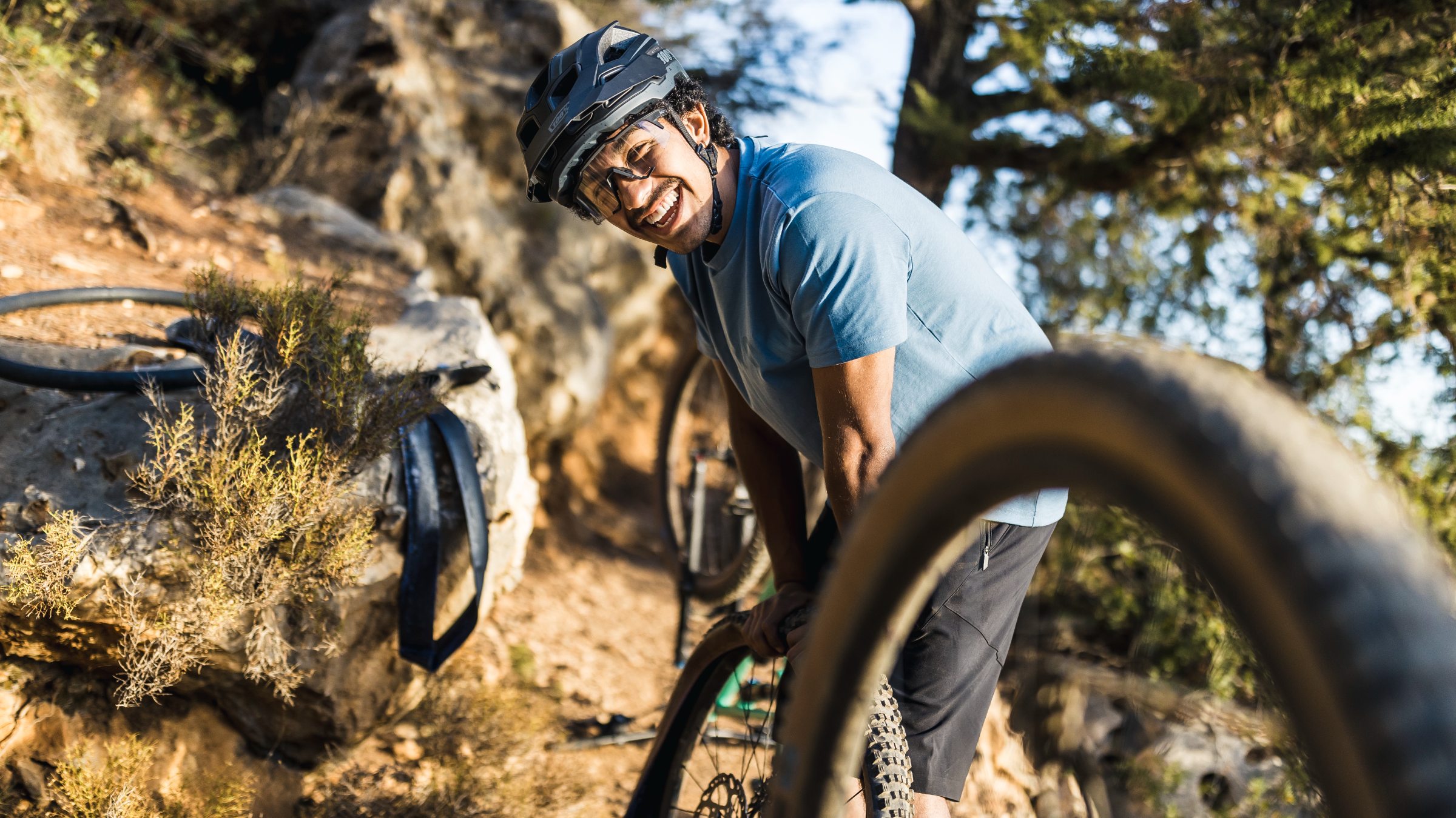 19 Best MTB Gear and Accessories | CANYON CN
